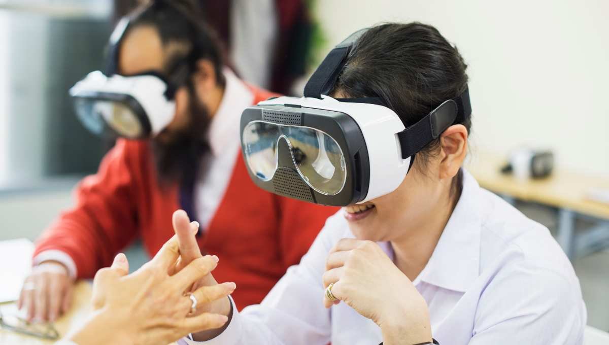 Boost Collaboration with VR Meetings to Transform Teamwork